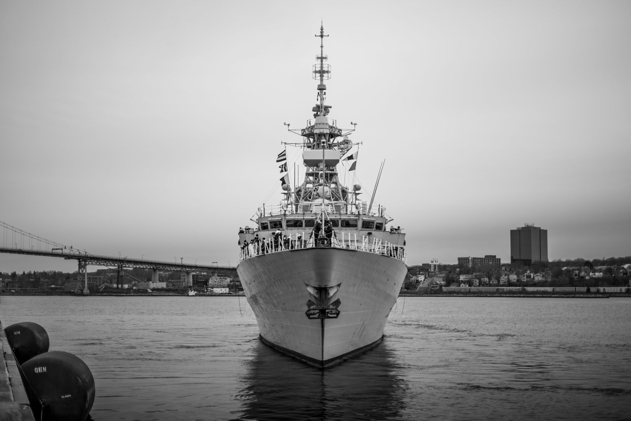 HMCS Montréal Sets Sail from Halifax for Operation Reassurance ...